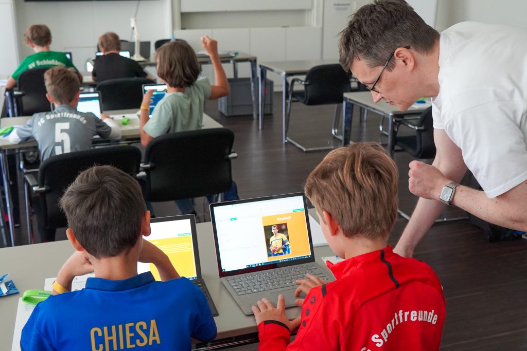 BayCode – kostenlose Programmierkurse für Jugendliche in Bayern ...